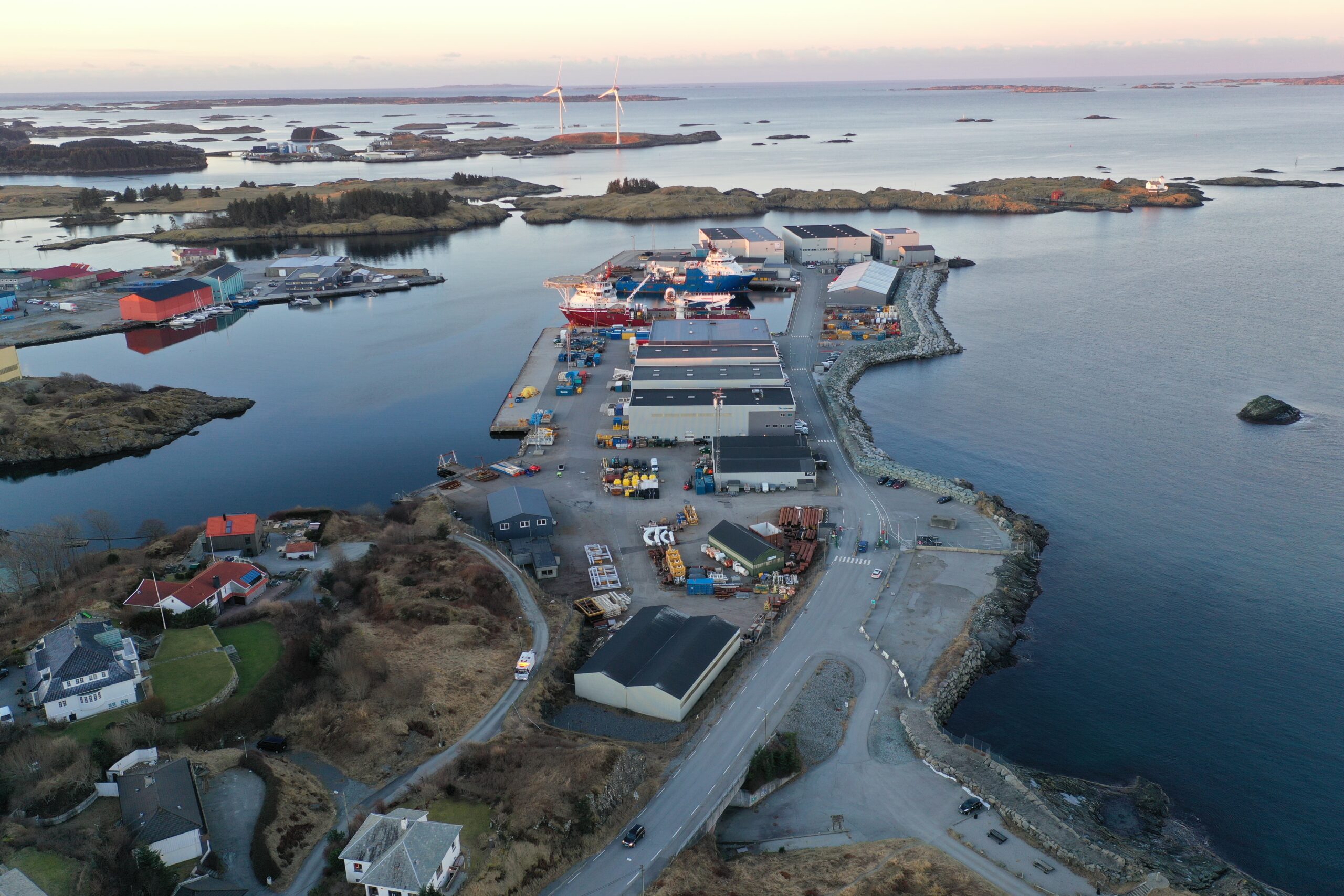 Scana company secures a new shore power contract to Havnekraft AS. - Scana