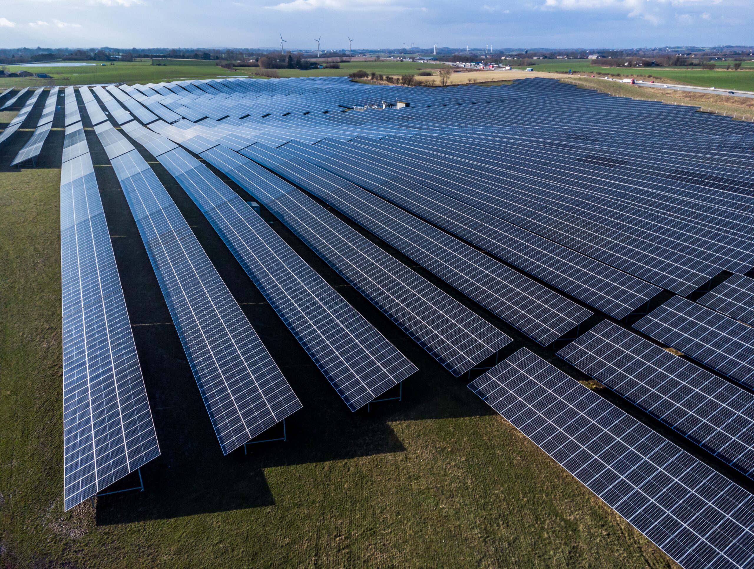 Scana company secures contract to upgrade solar park with battery energy storage in Sweden. - Scana